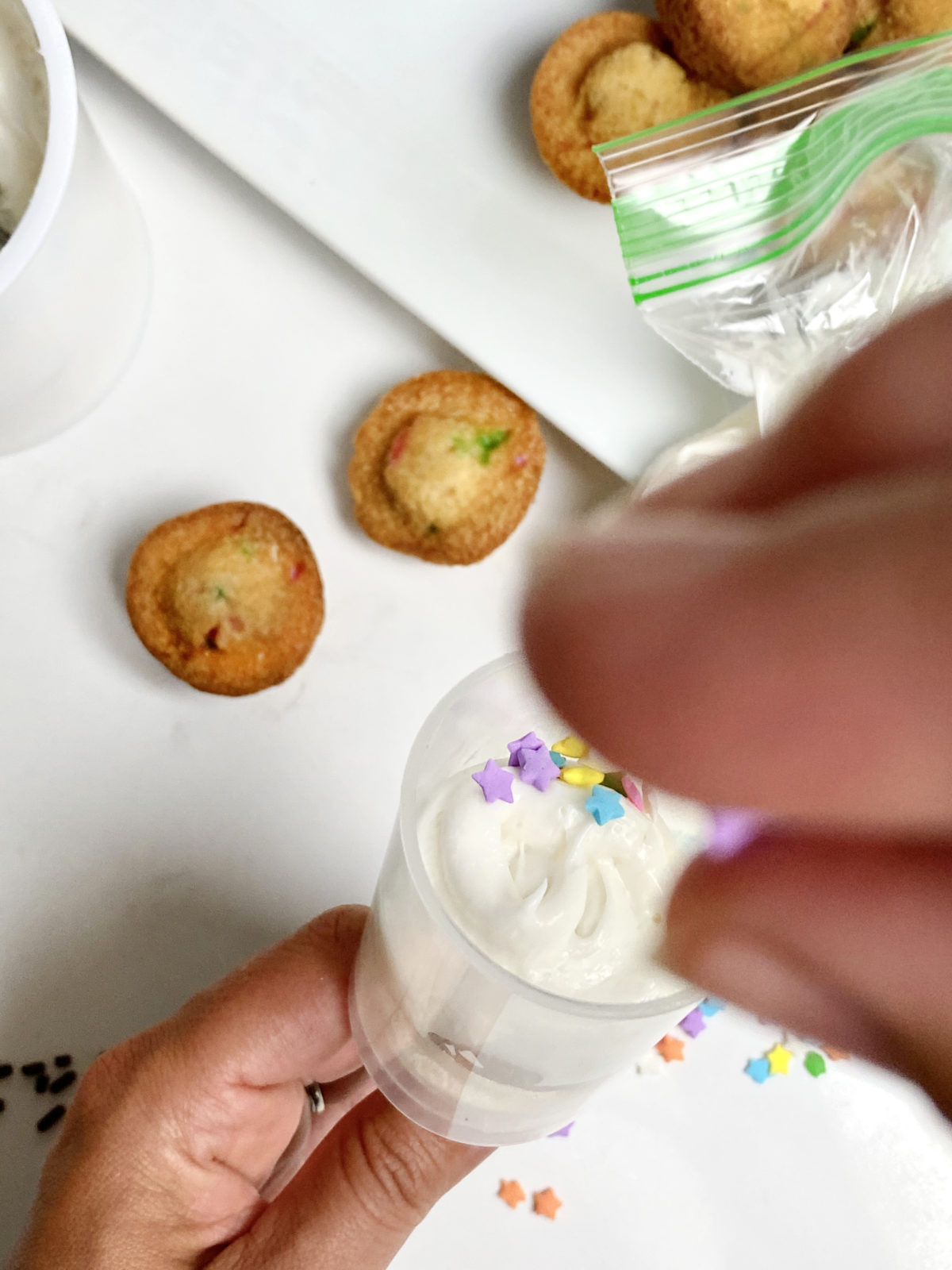 Muffin Push-Up Pops: fun snacks on the go » Glammed Events