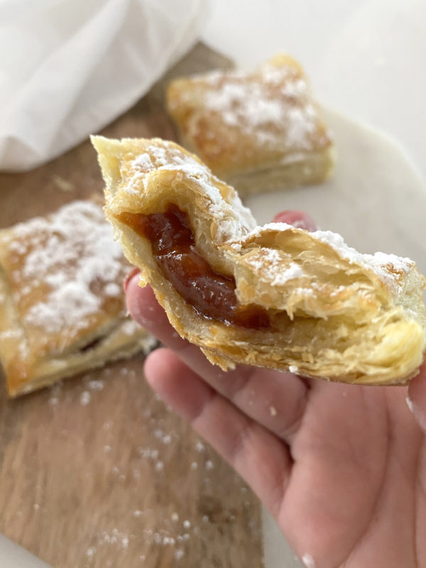 Guava filled Pastries: Pastelillitos de Guayaba de Puerto Rico ...