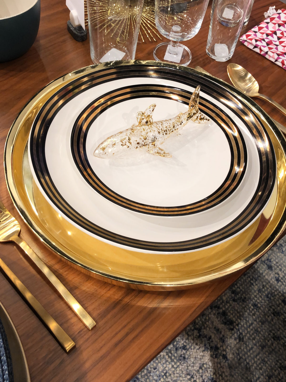 Glam Table Setting Ideas: How to easily Style a Table » Glammed Events